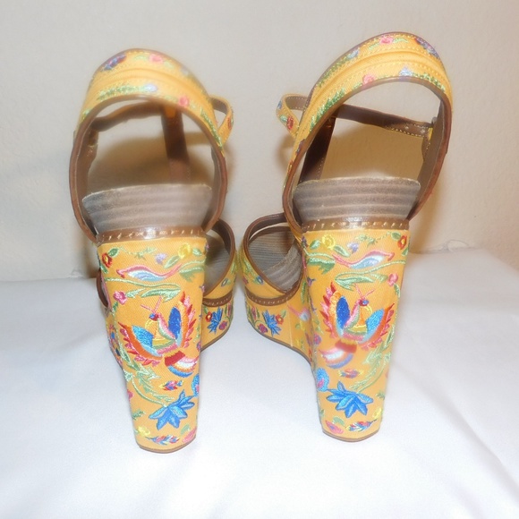 Gianni Bini | Shoes | Multi Color Wedges | Poshmark